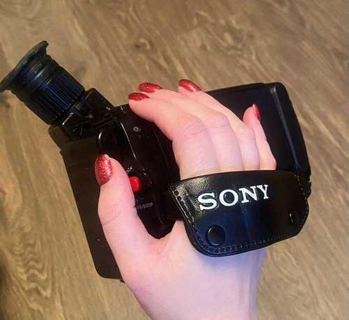 Камера Sony Handycam из 90х (раритет)