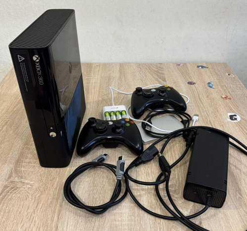 Продам xbox 360 E freeboot