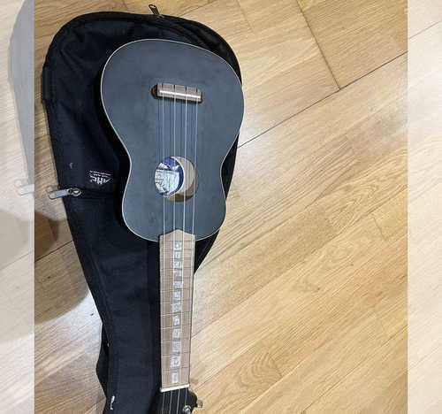 Fender venice Soprano Ukulele Natural