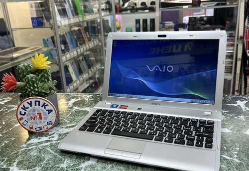 11.6" Sony VAIO PCG-31311V, 320 ГБ, E-350, RAM 4 ГБ, ATI Radeon HD 6310M 1 ГБ