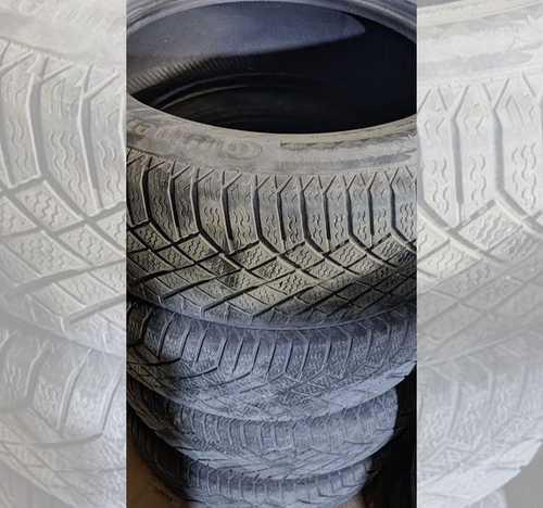 Roadstone Winguard Ice 225/65 R17