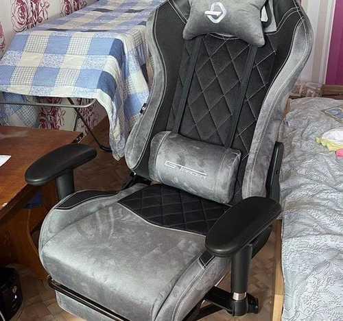 Компьютерное игровое кресло