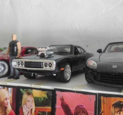 Модель Dodge charger R/T 1:24