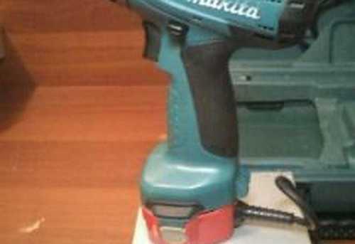 Шуруповерт makita