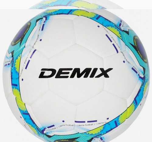 Мяч футбольный Demix DF700 Hybrid FIFA Quality