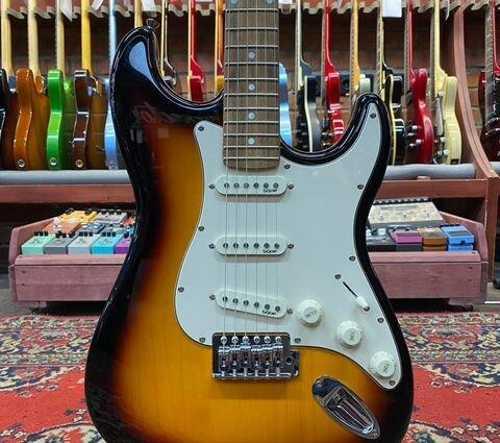 Электрогитара sqoe sest200 Stratocaster SSS Sunbur