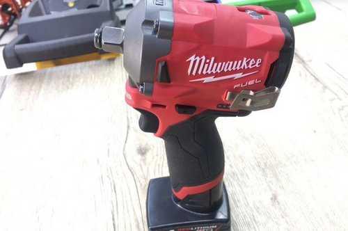 Аккумуляторный импульсный гайковерт milwaukee M12