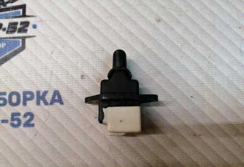 Кнопка люка Honda Cr-V RD1