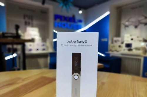 Аппаратный кошелек для криптовалют Ledger Nano S