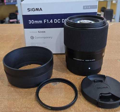 Sigma 30mm f/1.4 DC DN Contemporary Sony E