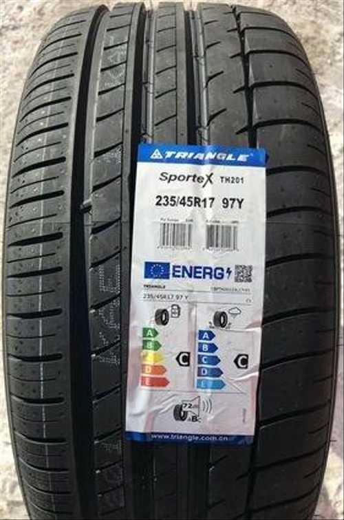 Triangle Sports TH201 235/45 R17 97Y