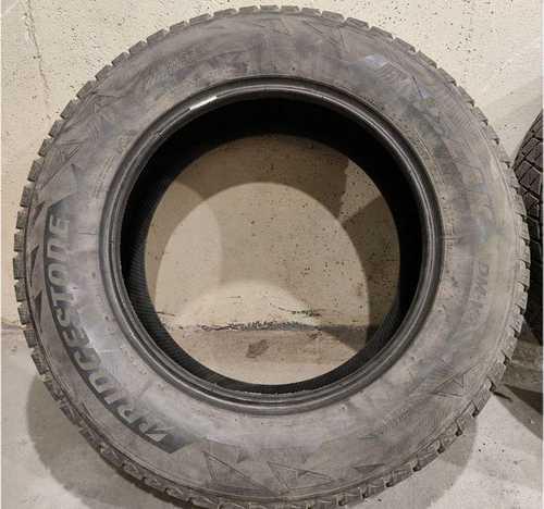 Bridgestone Blizzak DM-V2 235/65 R17 108Q