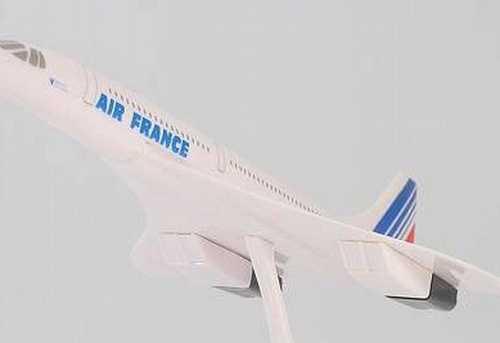 605816 Самолет Concorde Air France1:250