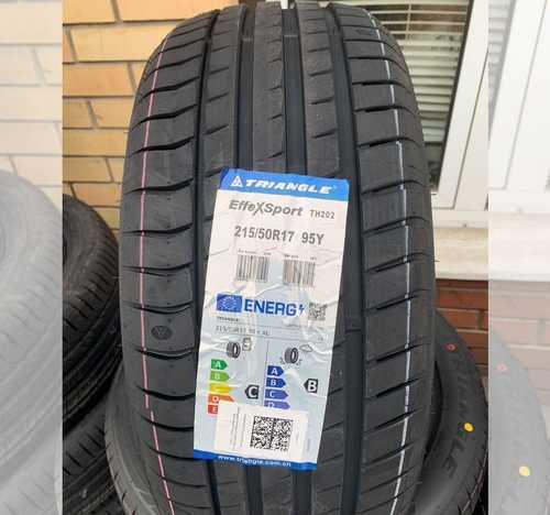 Triangle EffeXSport TH202 215/50 R17 95Y