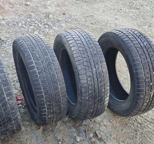 Dunlop SP Winter Ice 01 205/60 R16