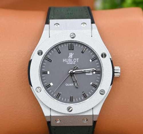 Стильные часы Hublot Big Bang