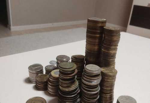 Монеты и купюры