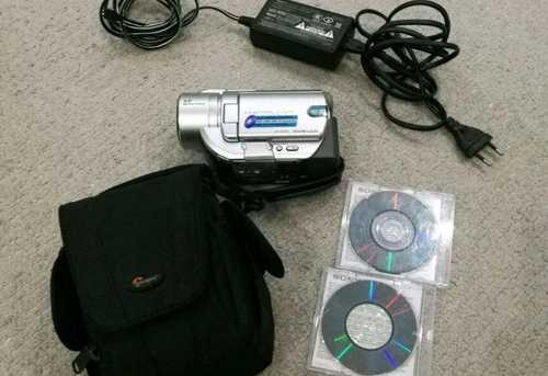 Видеокамера Sony DCR-DVD405E