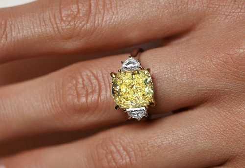 Кольцо С Бриллиантом Fancy Light Yellow 7 карат