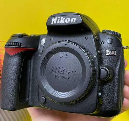 Nikon D90 Body