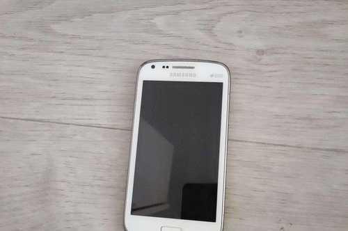 Смартфон Samsung Galaxy Core GT-I8262