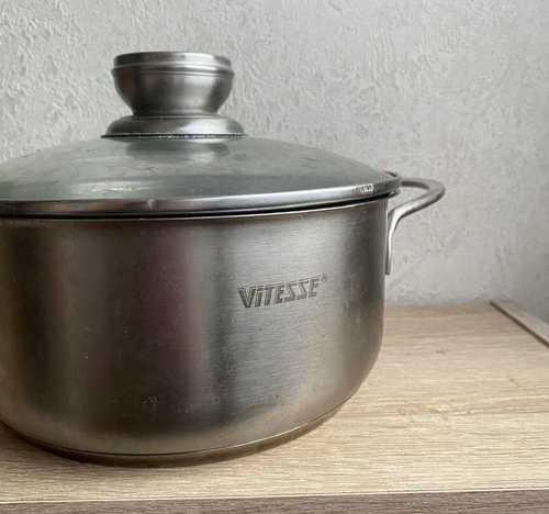 Кастрюля Vltessе 3л с крышкой