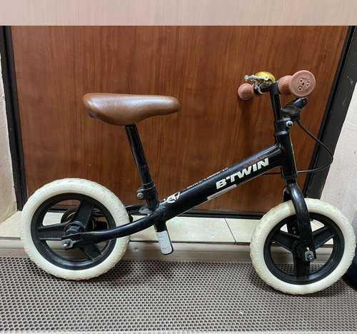 Беговел Decathlon btwin