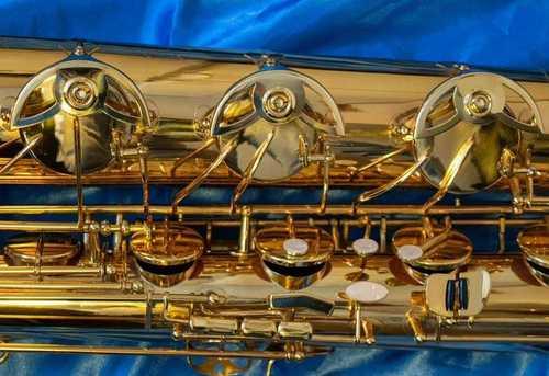 Саксофон баритон "D Krenz 972 Gold"