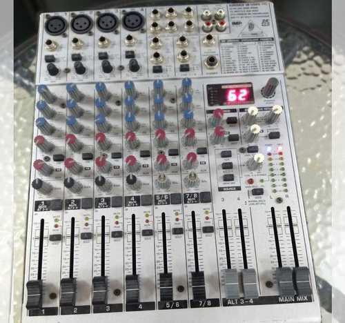 Микшерный пульт Behringer Eurorack UB 1204FX -PRO