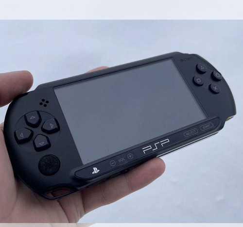 Sony PSP E1008   32 GB MS duo В Идеале