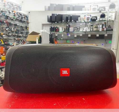 Портативная акустика JBL BassPro Go