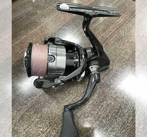 Катушка shimano 23 vanquish 2500s