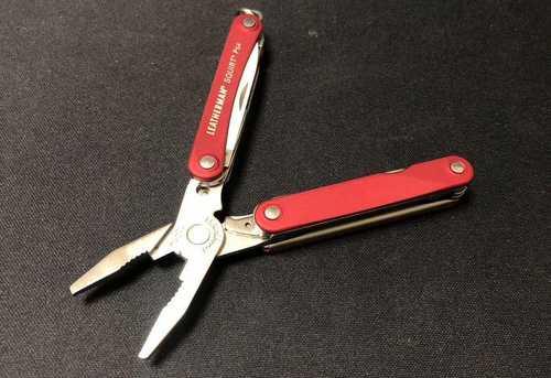 Leatherman squirt ps4 red