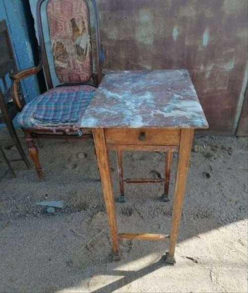 Старинный самоварный столик