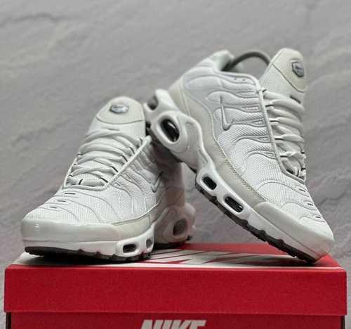 Кроссовки Nike Air Max Tn Plus