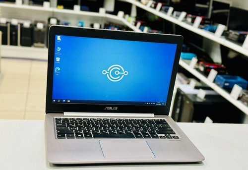 Asus ZenBook 13.3" IPS / i3-7100U / 8G / SSD 256G