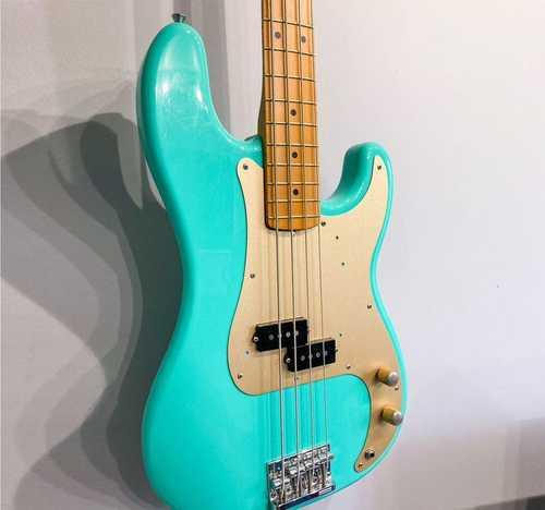 Fender Precision Bass