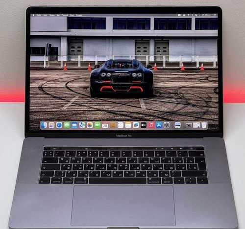 MacBook Pro 15 2019 i7 16gb Radeon 4gb