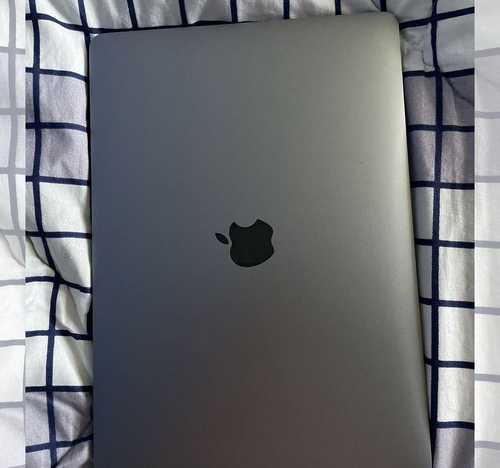 Macbook pro 13 m2