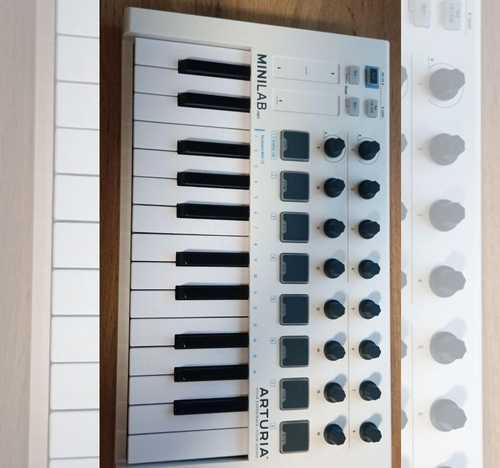 Midi-клавиатура Arturia MiniLab MkII