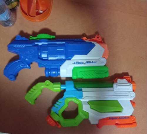 Nerf super soaker