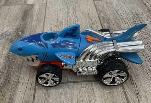 Машинка hot wheels монстр action акула