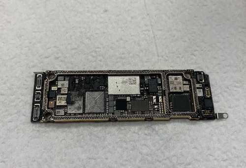 Нижняя часть платы iPhone 11 под свап спилен чип