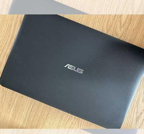 Ноутбук asus