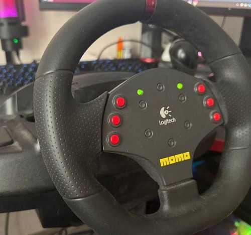 Игровой руль logitech momo racing