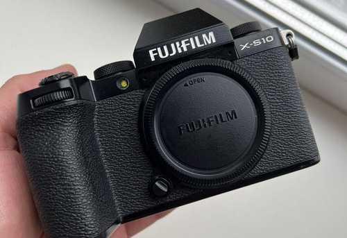 Fujifilm x-s10 body с аккумами и зарядкой