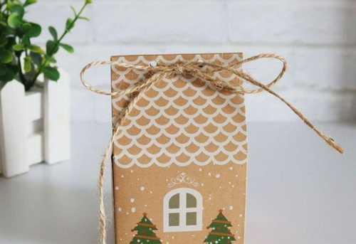 Подарочная упаковка домик новогодний