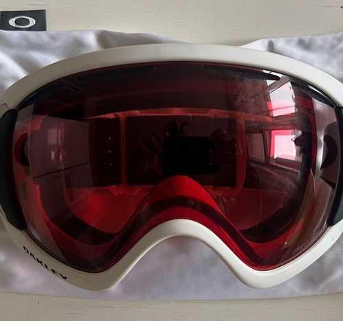 Горнолыжные очки oakley