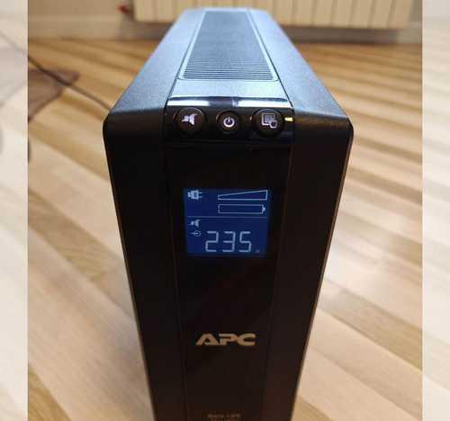 APC Back-UPS Pro 900 (BR900G-RS)