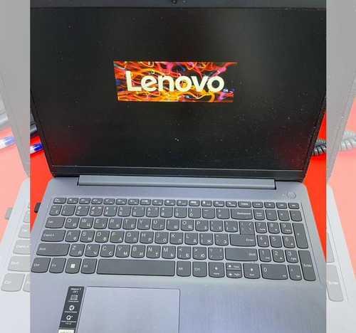 Ноутбук Lenovo IdeaPad 3/Ryzen 3 5300U